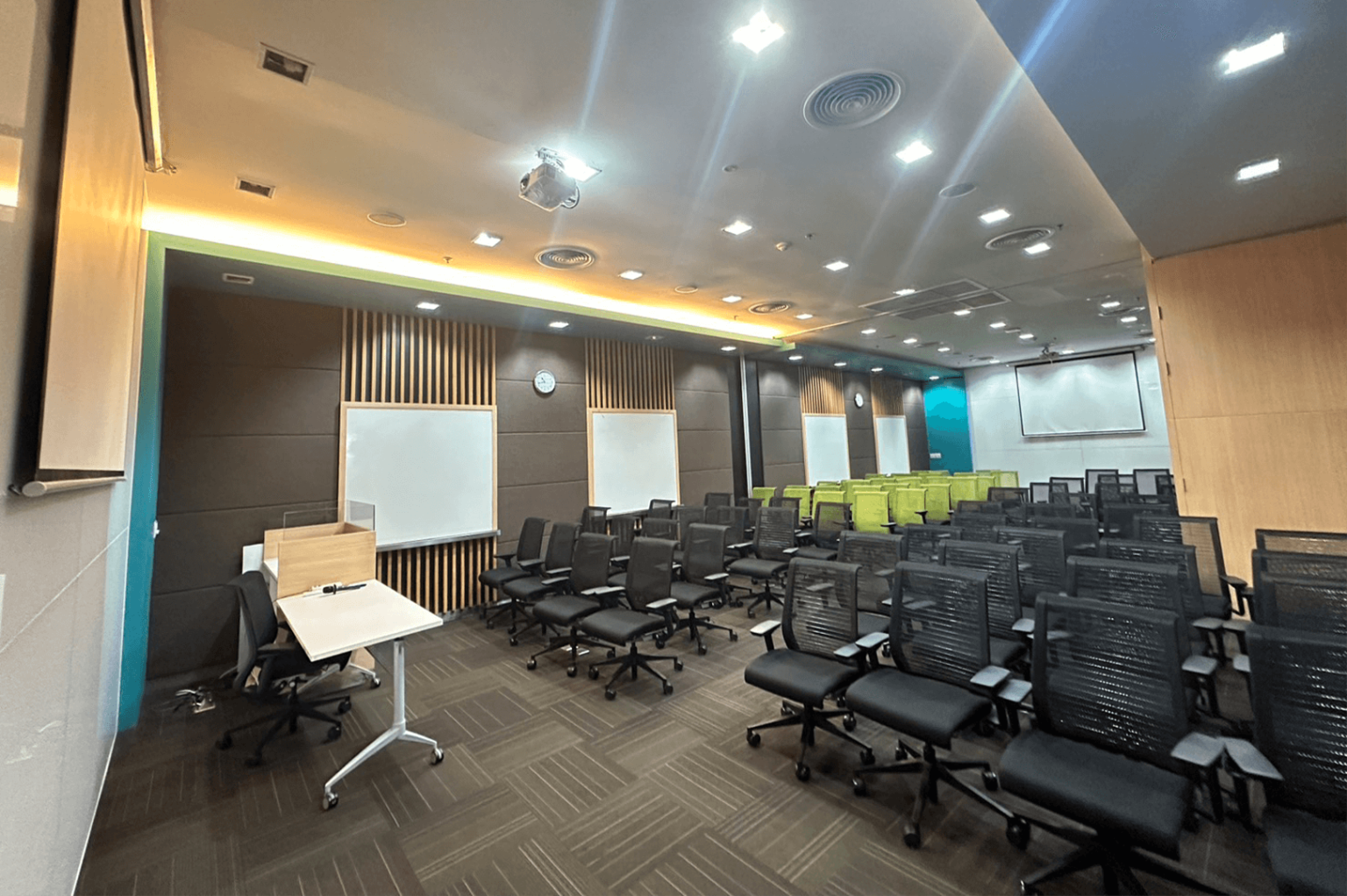 M Academy - บริการให้เช่า ห้องประชุม ห้องสัมมนา งานจัดเลี้ยง
